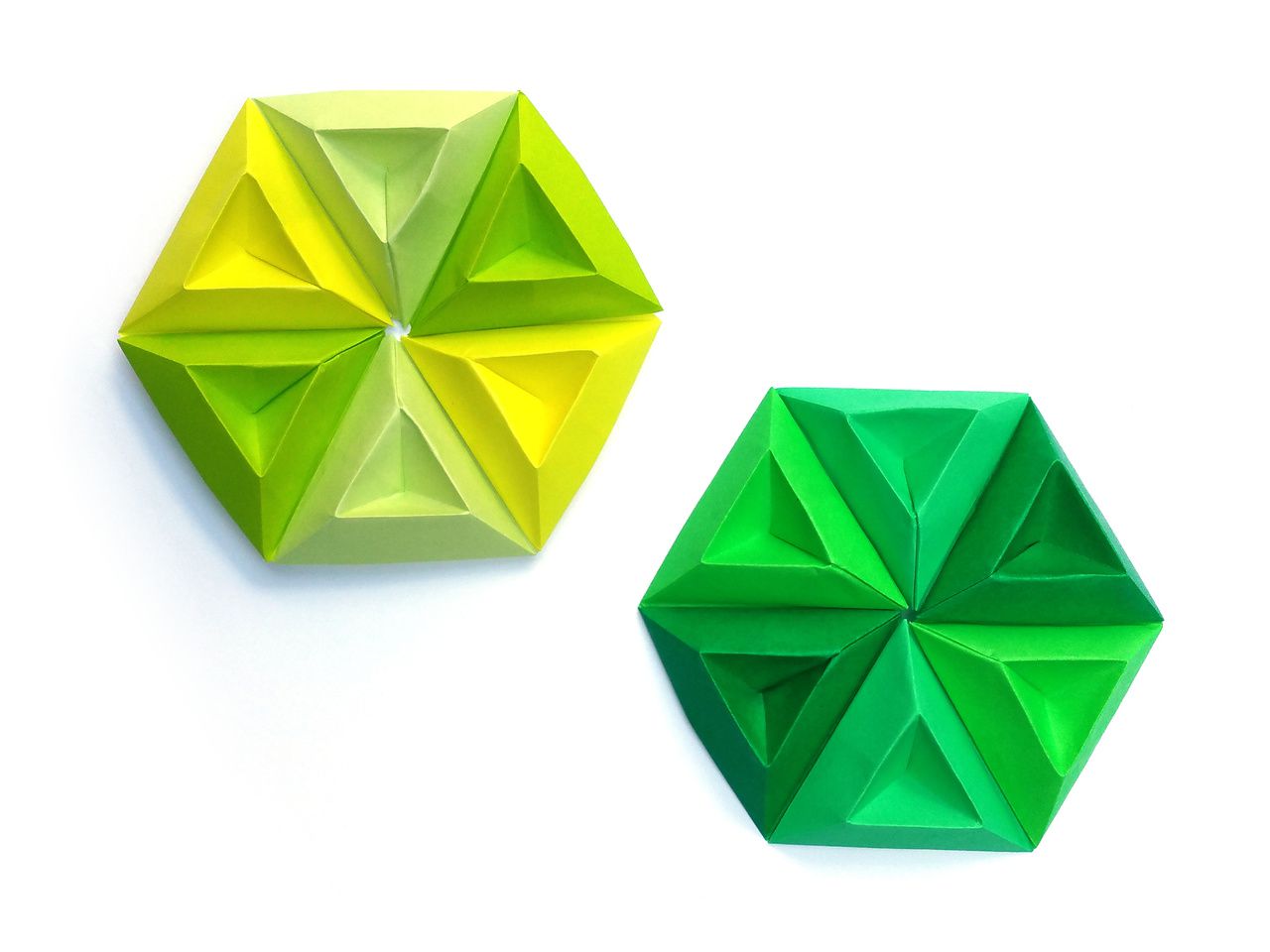 Origami Tricorne Pixels for 3D Paper Wall Art